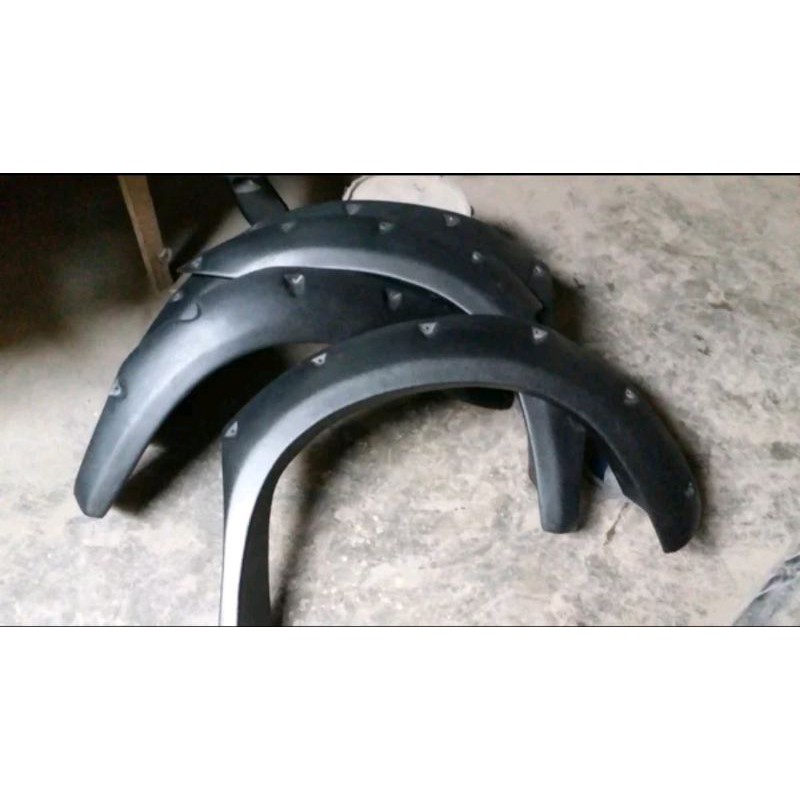 Jual over fender strada L200 double cabin 2004 sd 2007. | Shopee Indonesia