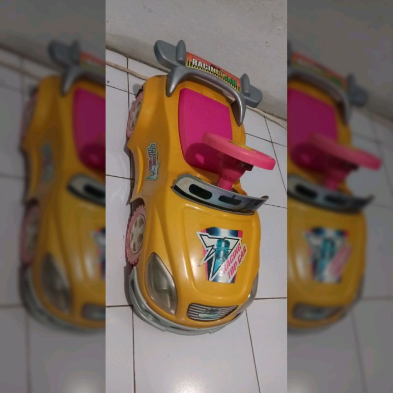 Jual Mobil Mainan Anak Duduk (Sedan Kuning) | Shopee Indonesia