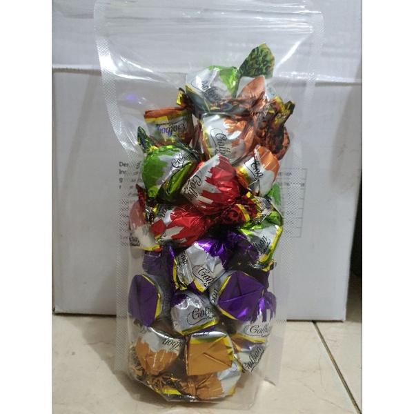 Jual Coklat arab mix/kg oleh oleh haji coklat turki mix 1kg | Shopee ...