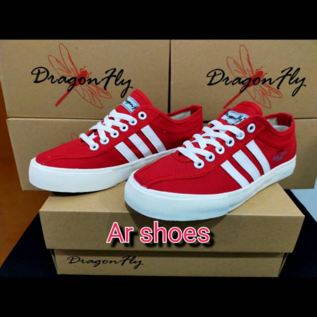 Jual Sepatu capung dragonfly merah ori /sepatu classic dragonfly ...
