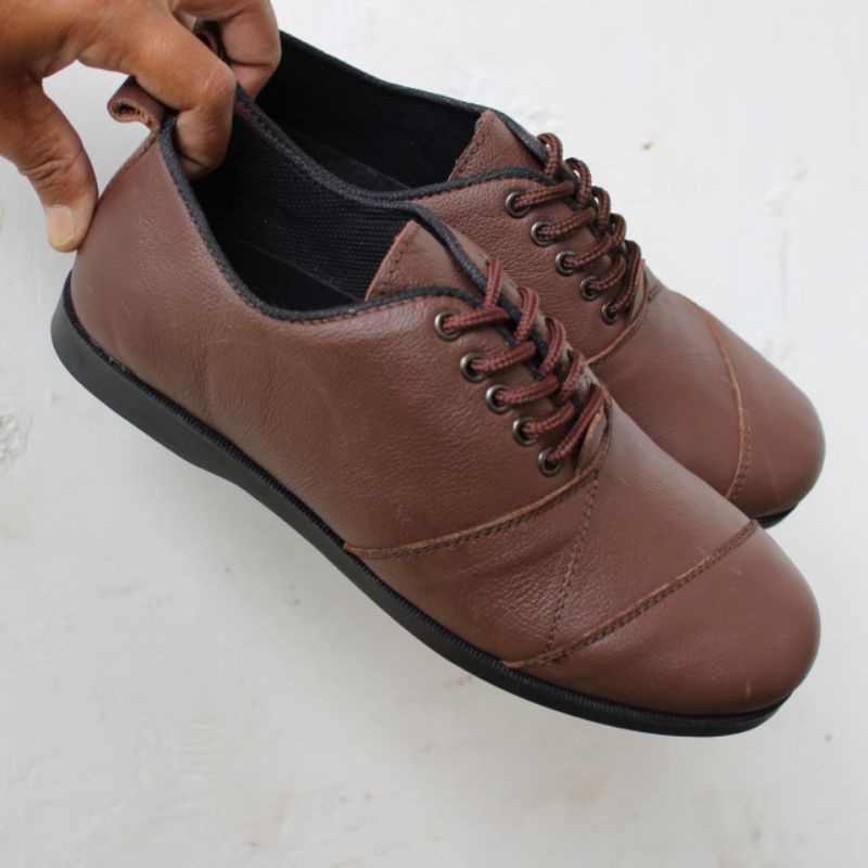 Jual Temukan Sepatu Kerja Pansus Pria Kulit Asli Hitam Cowo Kantoran ...