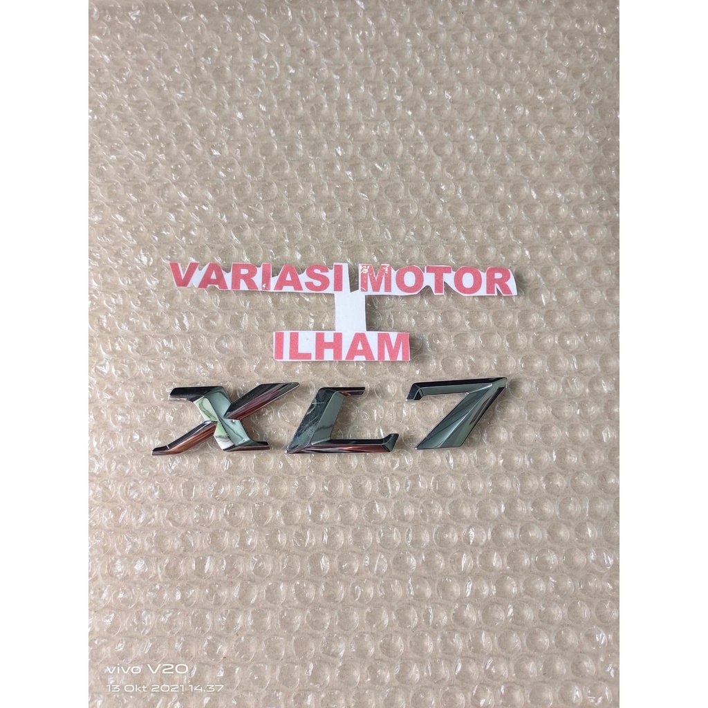 Jual LOGO EMBLEM TULISAN XL7 SUZUKI XL-7 CHROM ORIGINAL BARU | Shopee ...