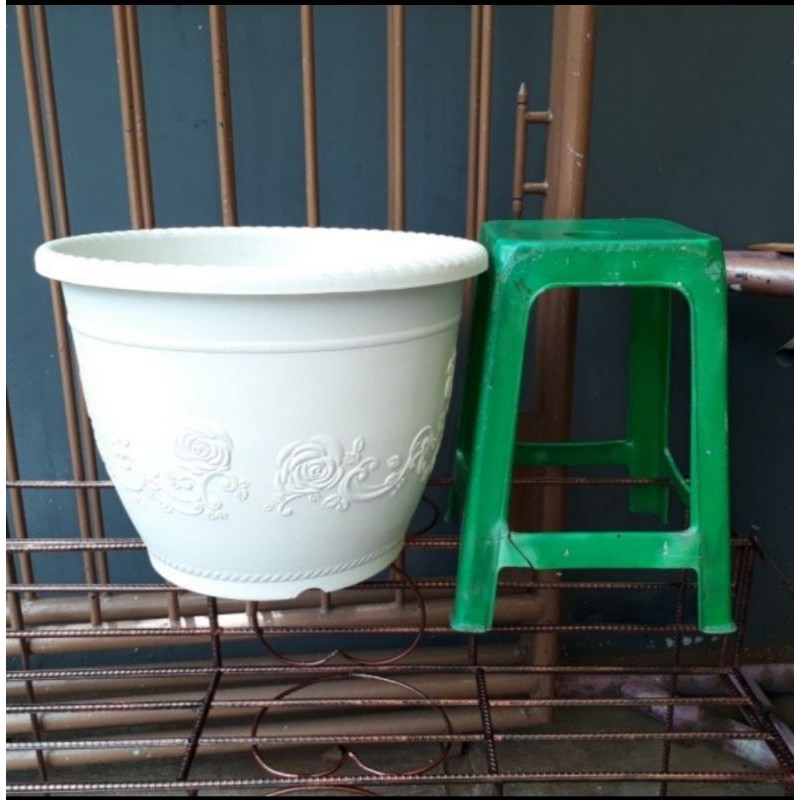 Jual pot 50 putih besar mewah, tabulapot putih, pot mio 50 khusus gojek ...