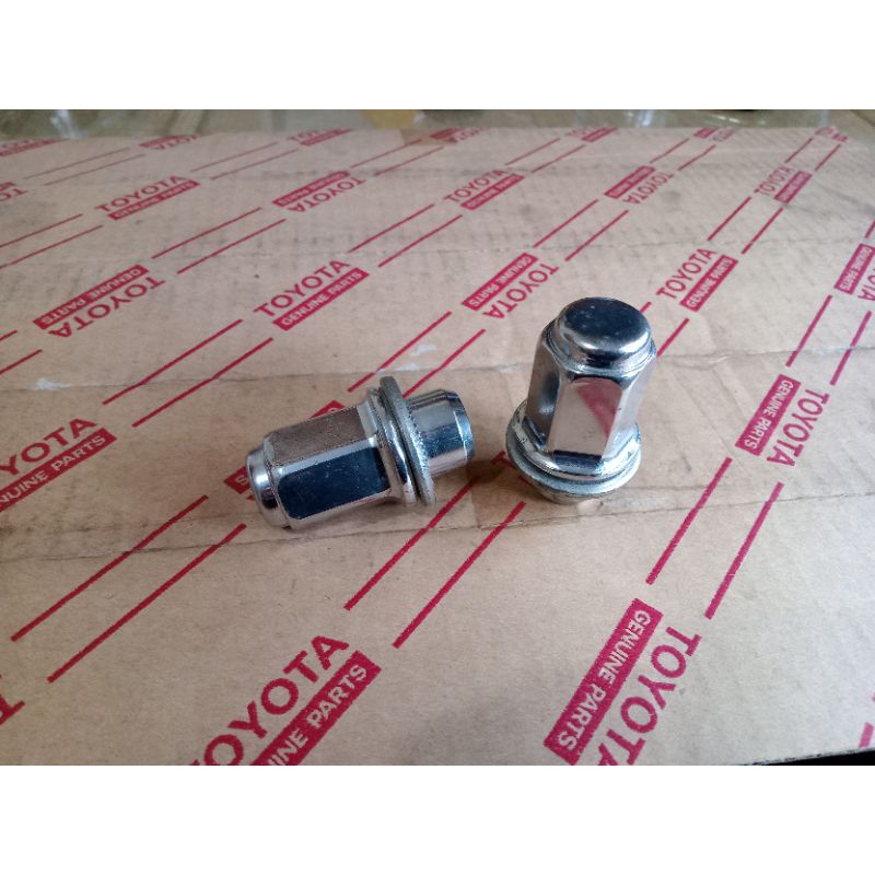 Jual mur roda Innova atau Fortuner atau Hilux | Shopee Indonesia