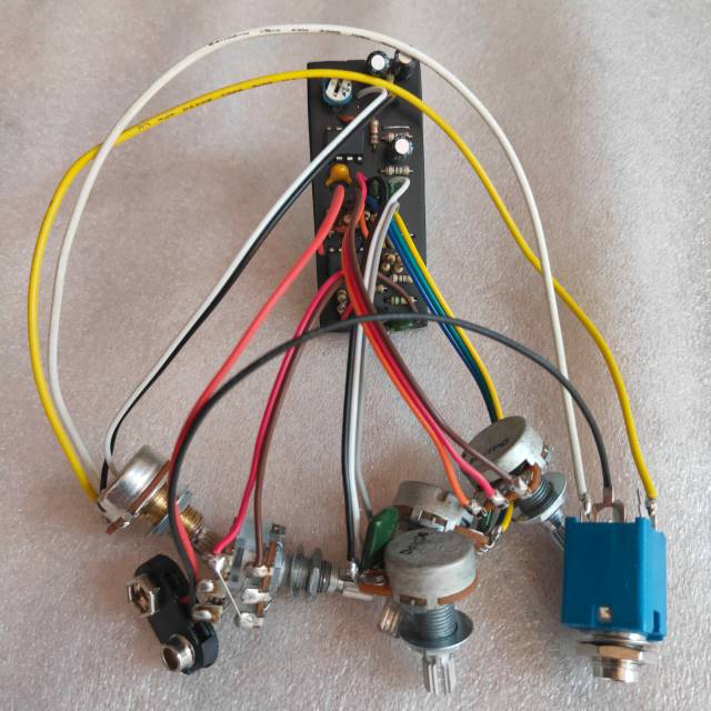 Jual Preamp Bass Active 3 band AMTECH volume blend Bass Mid Treble On ...