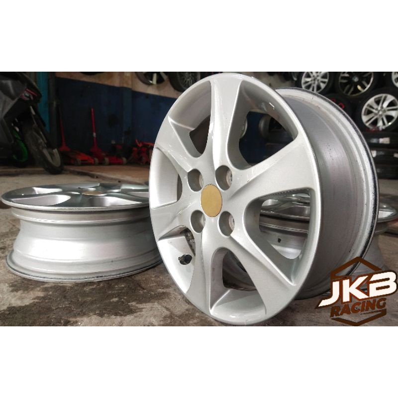 Jual VELG STANDAR BEKAS MOBIL SIRION R14X5 PCD 4X100 ET 45 | Shopee Indonesia