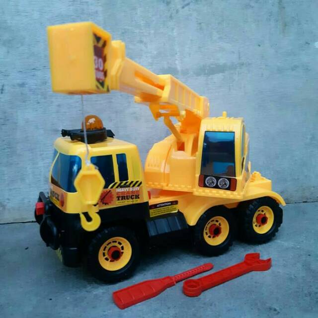 Jual Mainan Truk Crane Jumbo Bonus Obeng Kunci Pas - Mobil Truck Besar ...