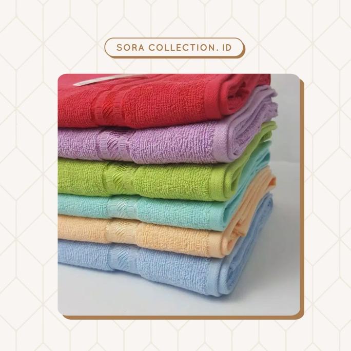 Jual Open DS] Handuk Mandi Merah Putih Polos Dewasa (70 x 135 cm ...