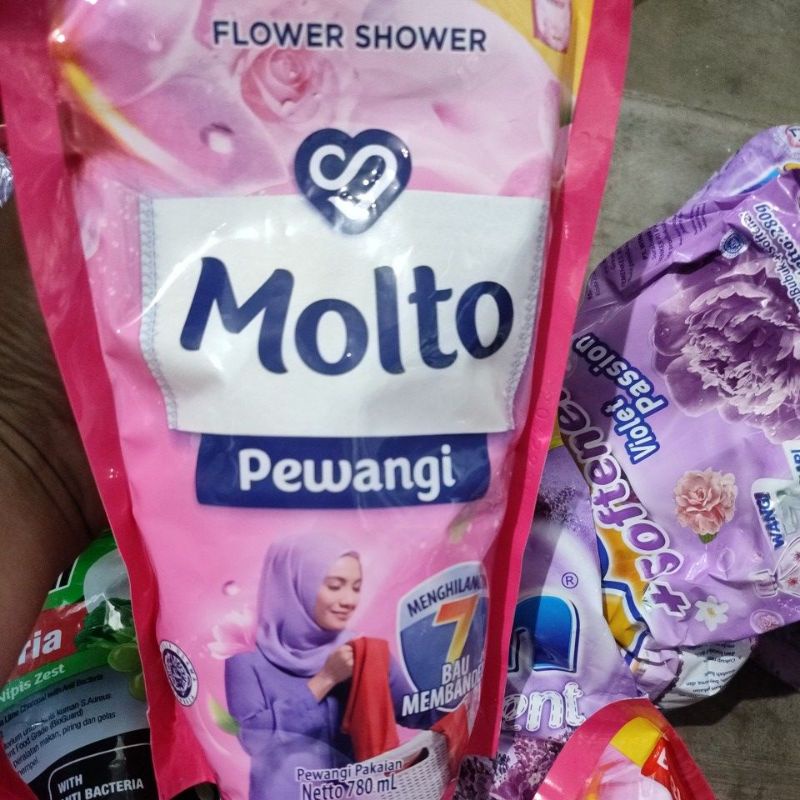 Jual molto pewangi 780ml | Shopee Indonesia