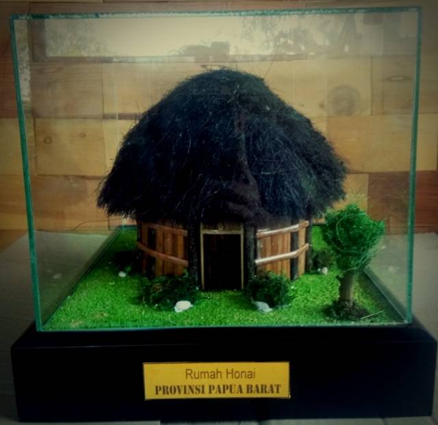 Jual Miniatur Rumah Adat Honai - Papua. Irian Jaya | Shopee Indonesia
