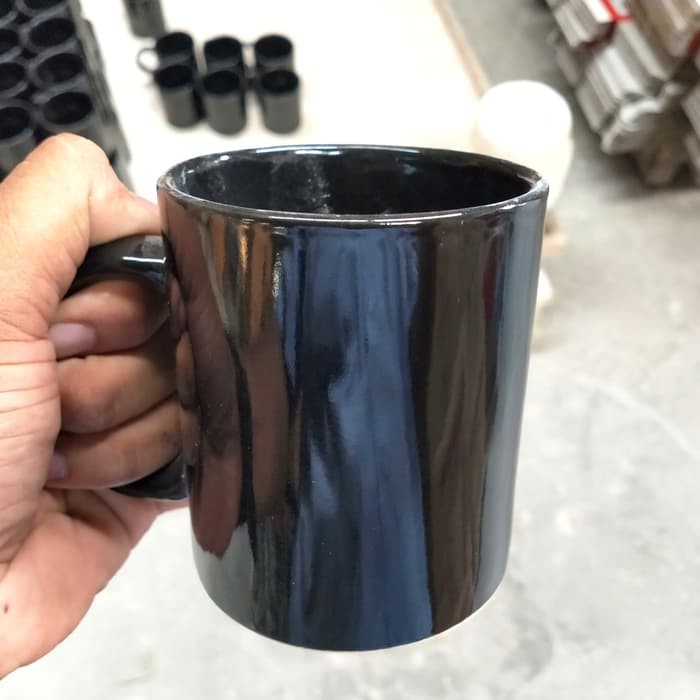 Jual Gelas Mug Keramik Hitam Polos Mug Hitam Keramik Non Coating ...