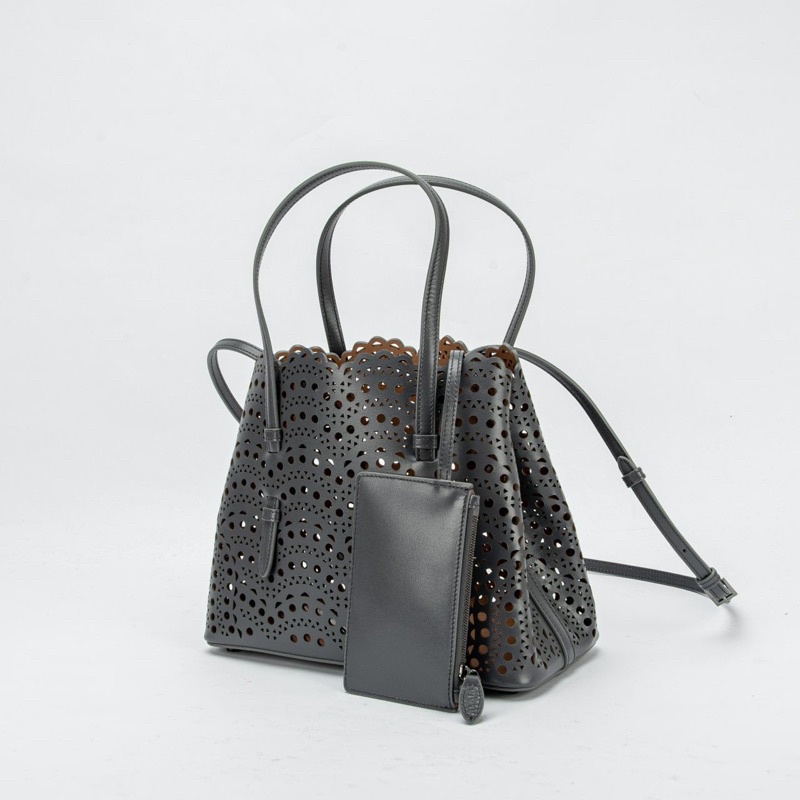 Jual Tas alaia mina 25 tote bag cendre | Shopee Indonesia