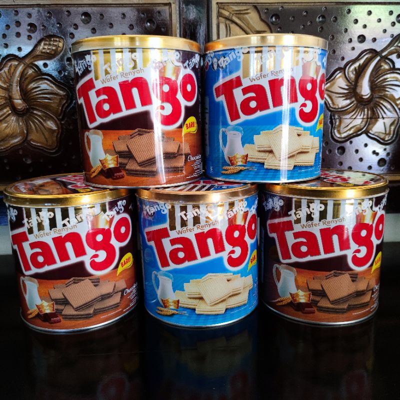 Jual TANGO Wafer Kaleng 300gr Coklat dan Vanila | Shopee Indonesia