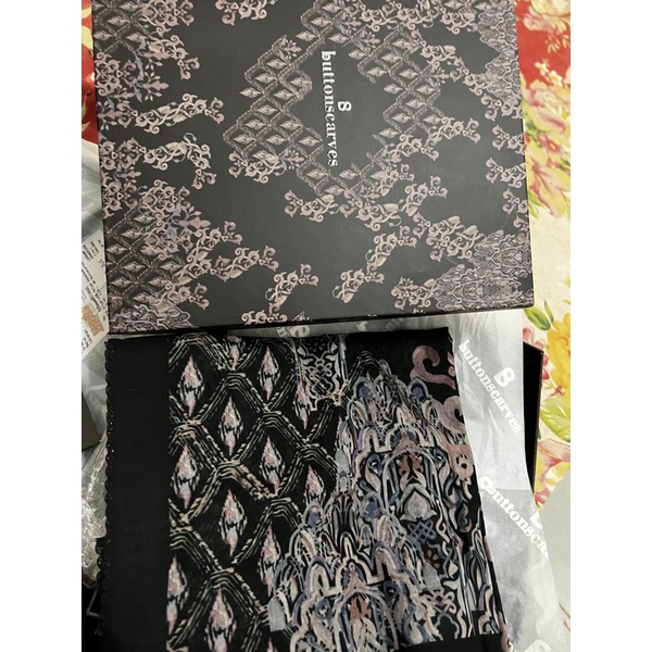Jual Buttonscarves BLACK EDITION ( Granada Black, Dubai Black) | Shopee ...
