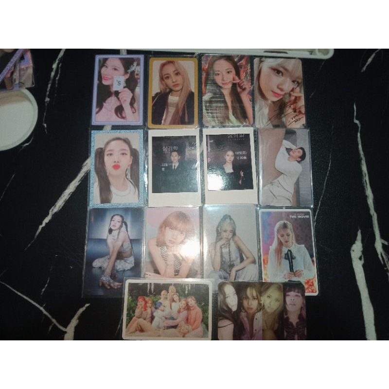 Jual pc photocard jisoo Jennie rose lisa sumdi everland Jeongyoon mnm sign nayeon sana Glitter ...