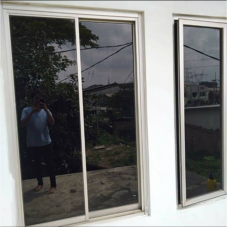 Jual stiker kaca film gedung mobil rumah ryben hitam peredam panas variasi jendela kaca rumah ...