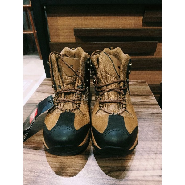 Jual Sepatu Gunung Pria VOLGA AREI OUTDOORGEAR - Sepatu HIKING REI ...