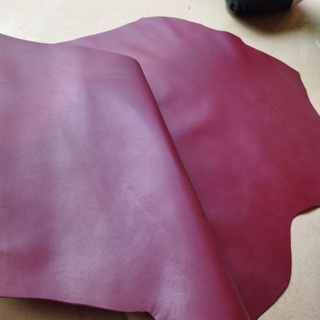 Jual Kulit Sapi asli Jenis fullgrain / Motif pori Warna Merah Maroon ...