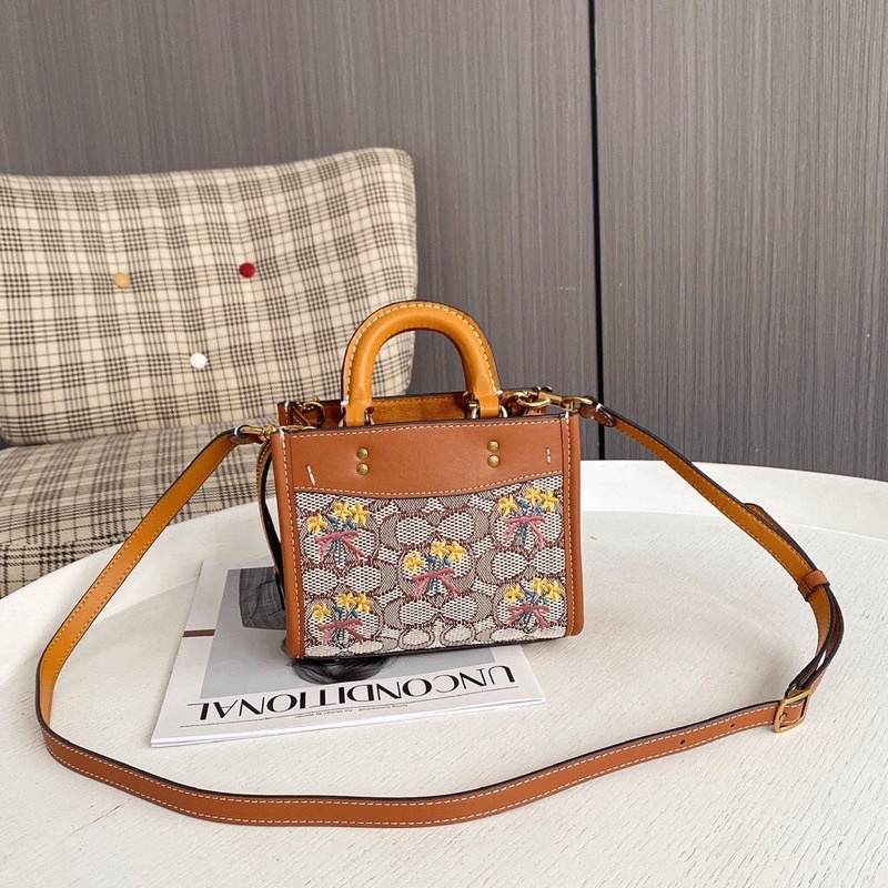 Jual Coach Rogue 17 In Signature Textile Jacquard With Bouquet Motif ...