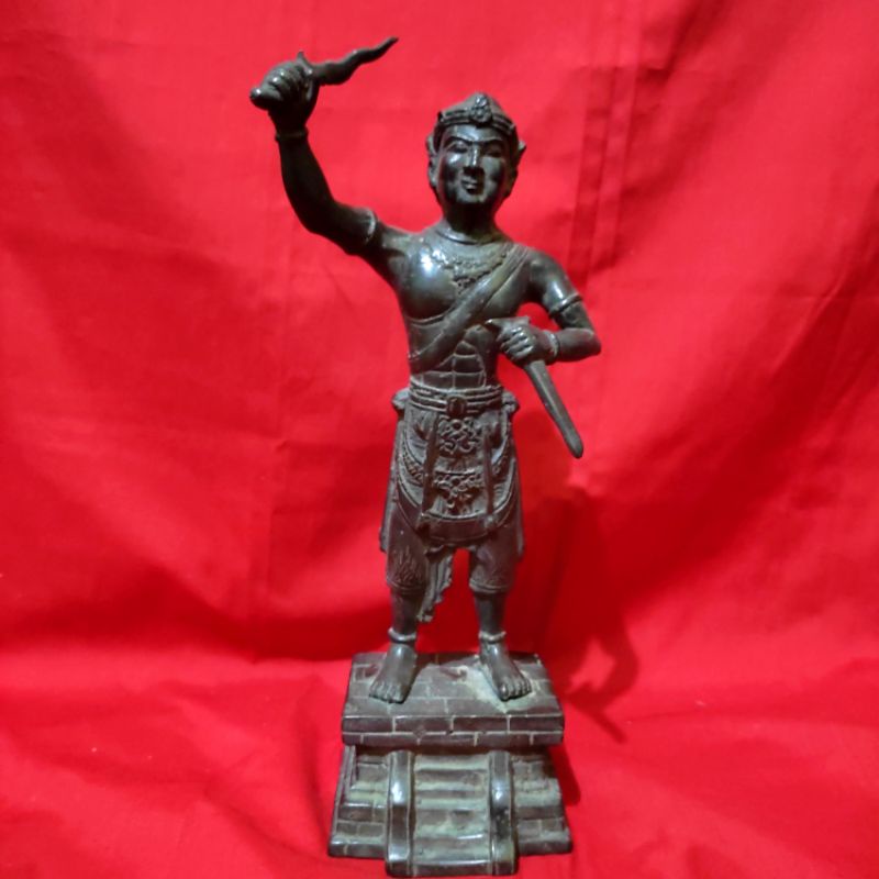 Jual Patung Patih Gajah Mada Memegang Keris Ukuran Sedang | Shopee ...