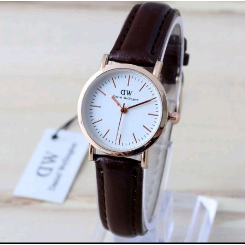 Jual Jam Tangan Cewek DWe Premium / Jam Tangan Wanita Kulit | Shopee ...