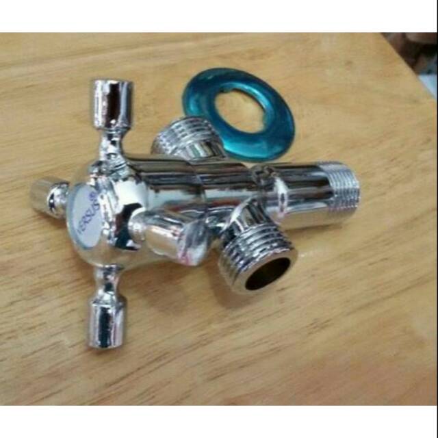 Jual Kran t cabang untuk kloset duduk dan jet waser | Shopee Indonesia