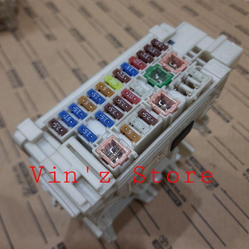 Jual ORIGINAL FUSE BOX ATAU BOX SEKRING ASLI ALL NEW VIOS ALL NEW YARIS ...