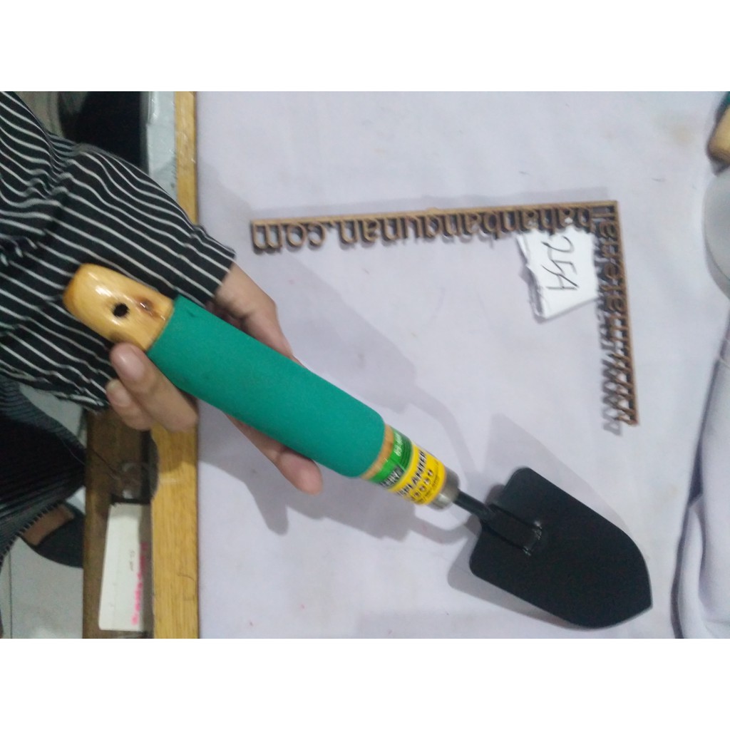 Jual sendok taman merk sellery sekop tanah shovel alat perkebunan ...