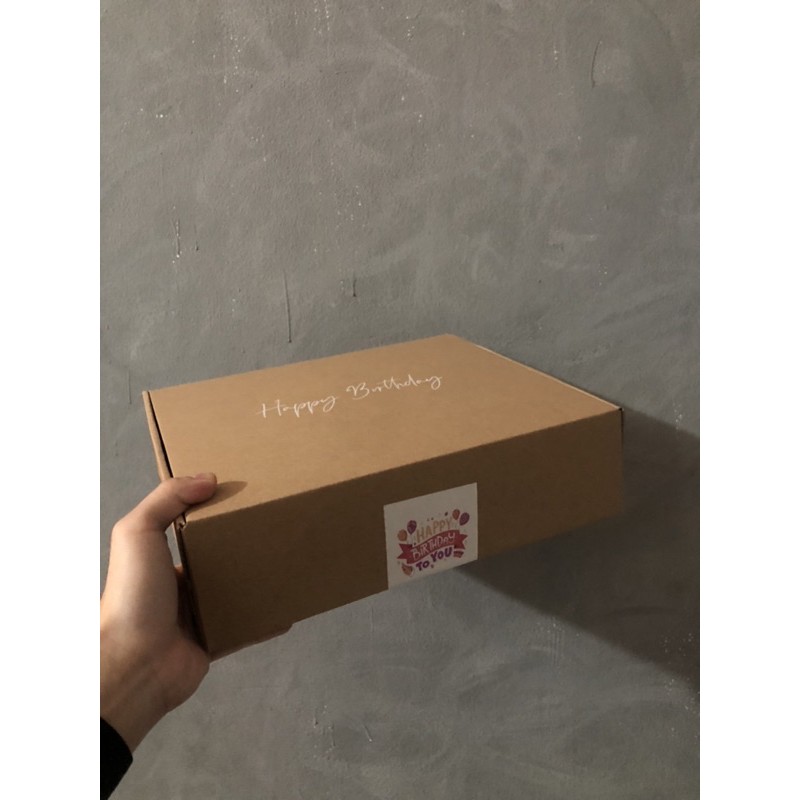 Jual Kotak Kado Happy Birthday Selamat Ulang Tahun 30 x 25 x 6 Dengan ...