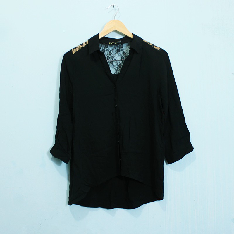 Jual Black Lace-Back Shirt Kemeja Blouse Brokat Hitam | Shopee Indonesia