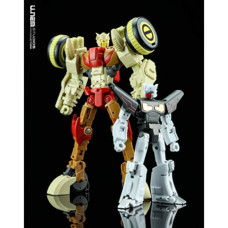 Jual Mastermind Creations R-45 IDW Action figure Transformers Mnemo and ...