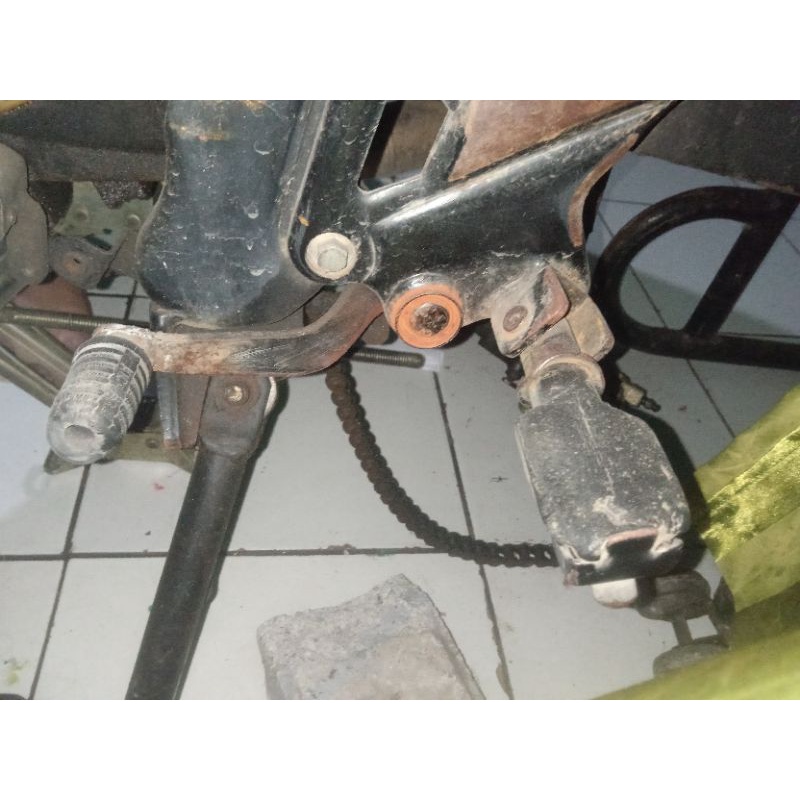 Jual step depan rem dan gigi original minerrva | Shopee Indonesia