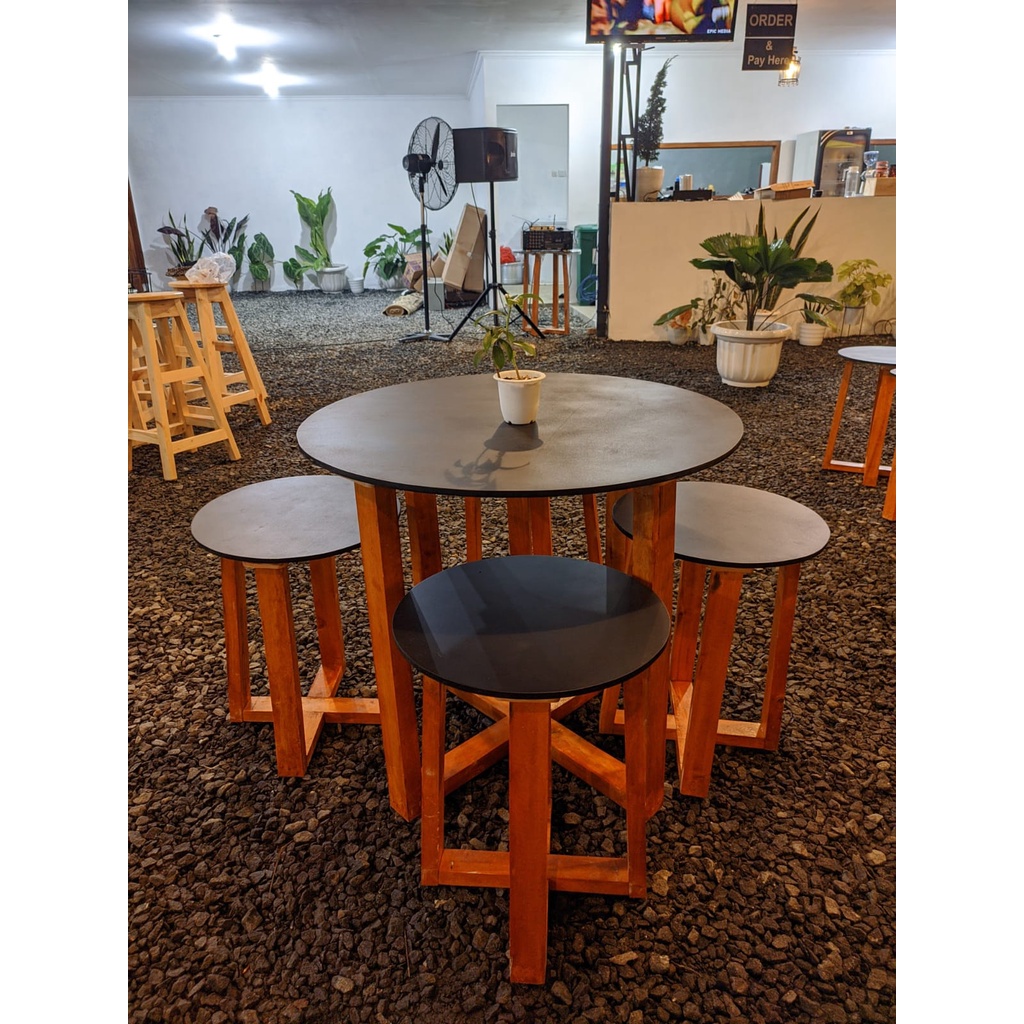 Jual Meja Cafe Jumbo Set Minimalis Bulat Aesthetic (1 meja + 4 kursi ...