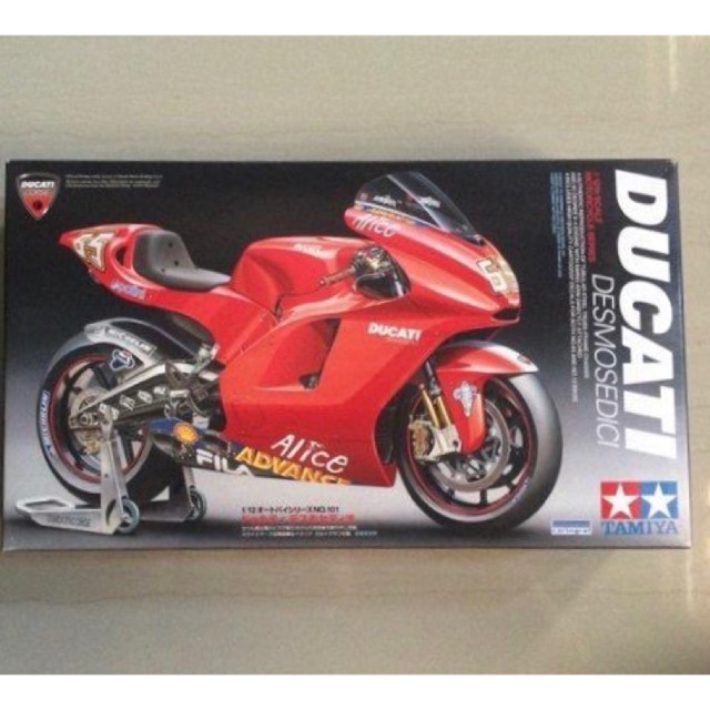 Jual MODEL KIT TAMIYA MOTO GP SERIES DUCATI DESMOSEDICI ORIGINALS ...