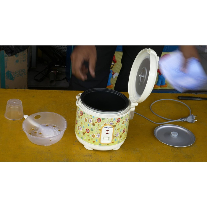 Jual Ntsfe10 Miyako Rice Cooker Mini 0.6 Liter - Mcm-609 Mcm609 Mcm 609 ...