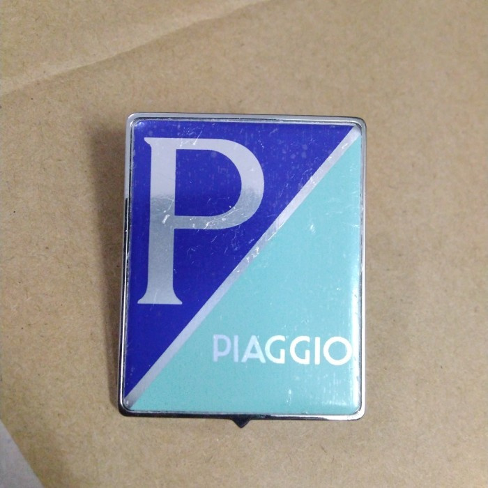 Jual Ornamen logo piaggio vespa p coret matic Lapak 62 om | Shopee ...