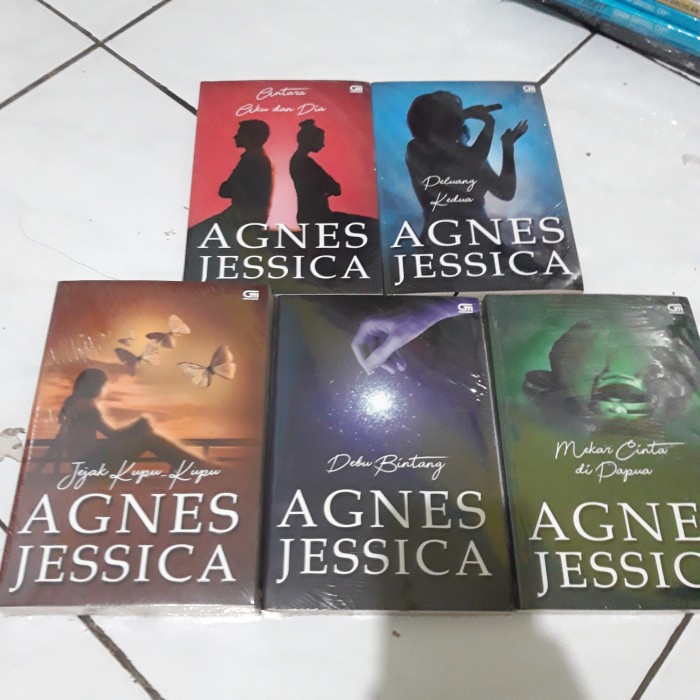 Jual paket 5 buku baru agnes jessica | Shopee Indonesia