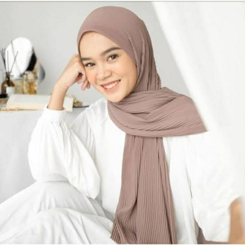 Jual pashmina plisket full baby doll premium | Shopee Indonesia