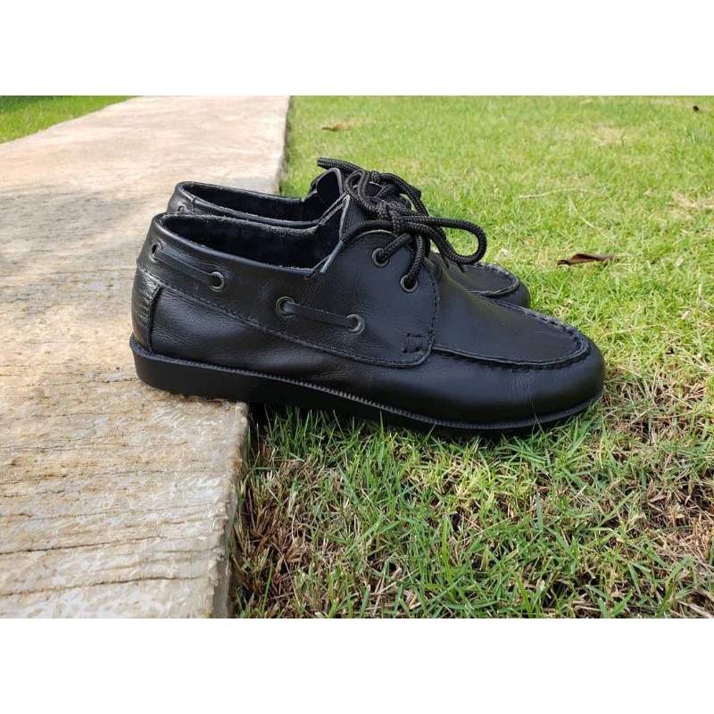 Jual Chris Thirteen - Black Boat Shoes (Sepatu Kulit Asli) | Shopee ...