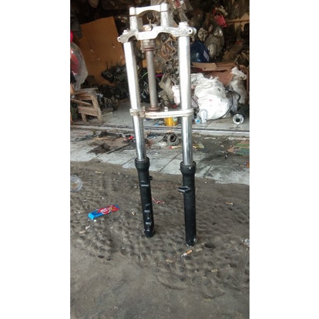 Jual SHOCK DEPQN AS TABUNG SUZUKI THUNDER 250 ORIGINAL Shock dpan ...