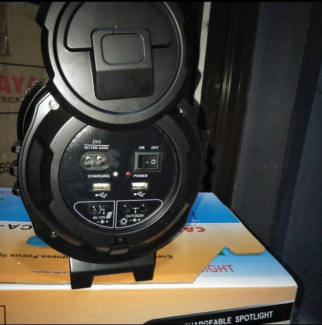 Jual Senter JUMBO LED Rechargeable SPOTLIGHT 50 watt | Shopee Indonesia