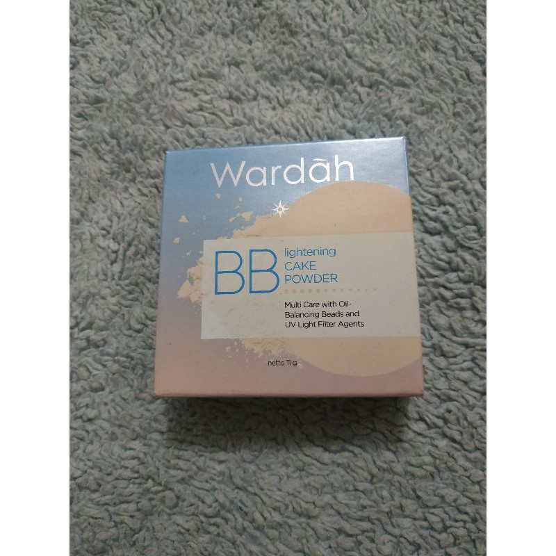 Jual Wardah lightening BB cake powder 01 light 11g | Shopee Indonesia