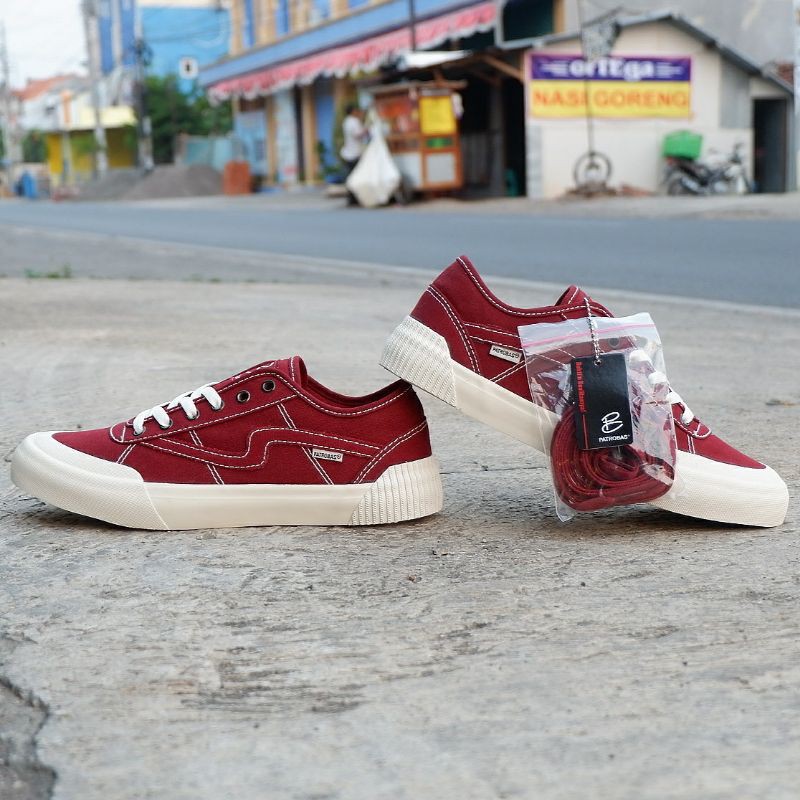 Jual PATROBAS EQUIP LOW MAROON 100% original BNIB | Shopee Indonesia