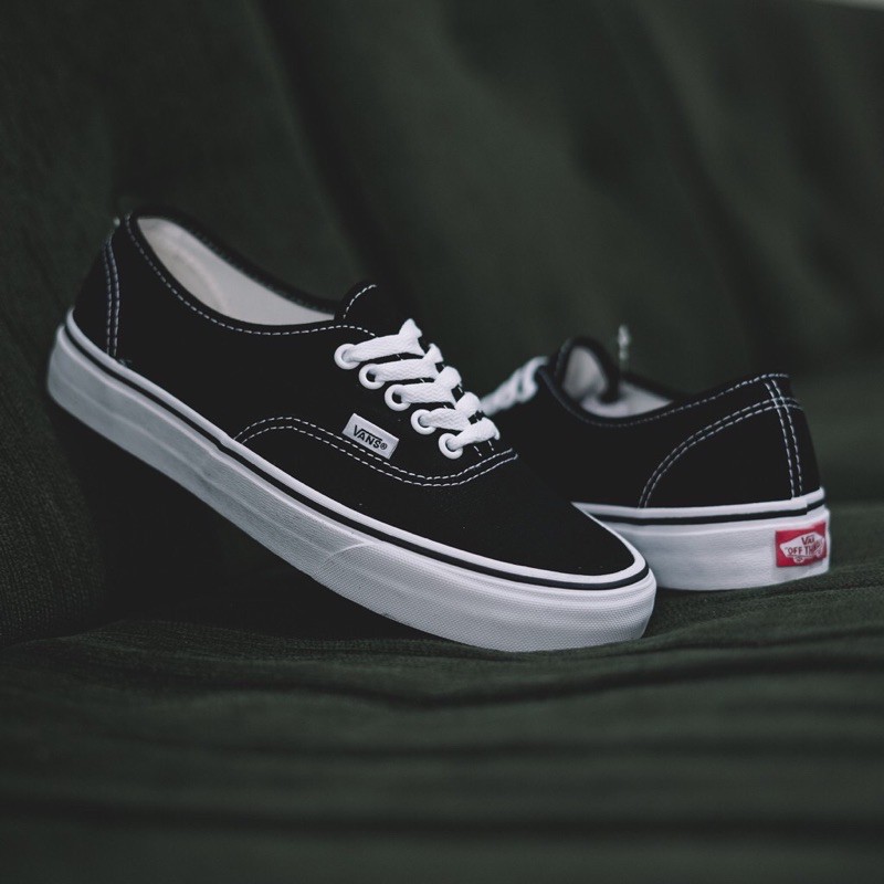 Jual Vans authentic Classic Black White | Shopee Indonesia