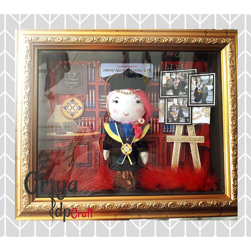 Jual bingkai wisuda hampers kado wisuda boneka flanel frame kaca ...