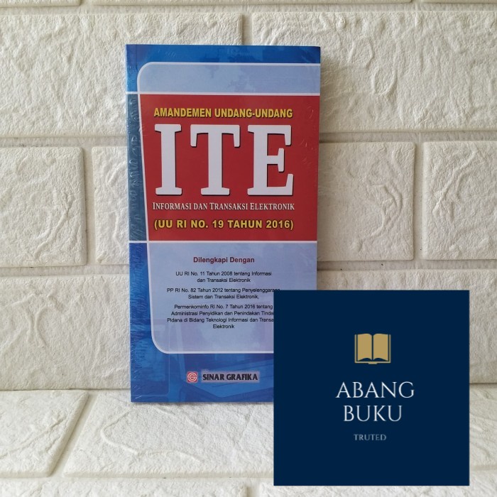 Jual BUKU ORI Amandemen Undang-undang ITE. Informasi dan Transaksi ...