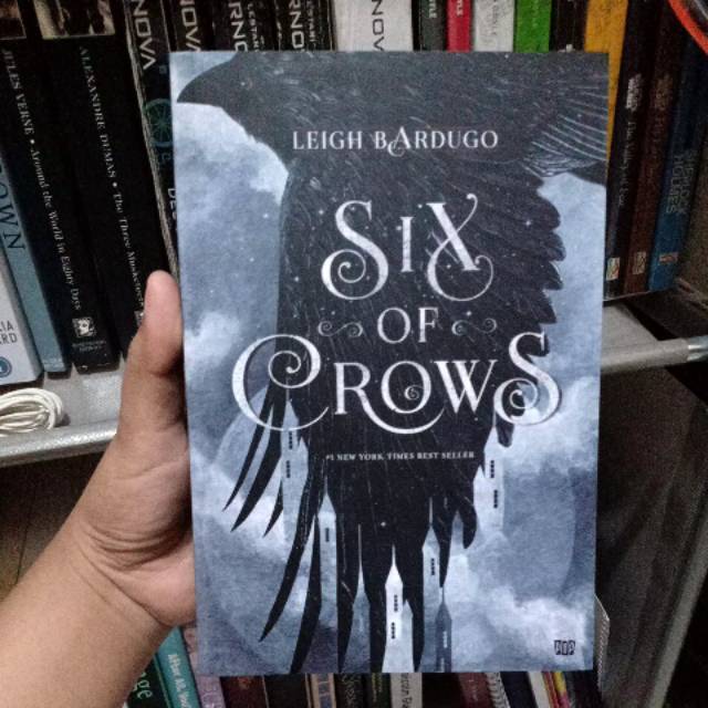 Jual Novel Six of Crows | Shopee Indonesia
