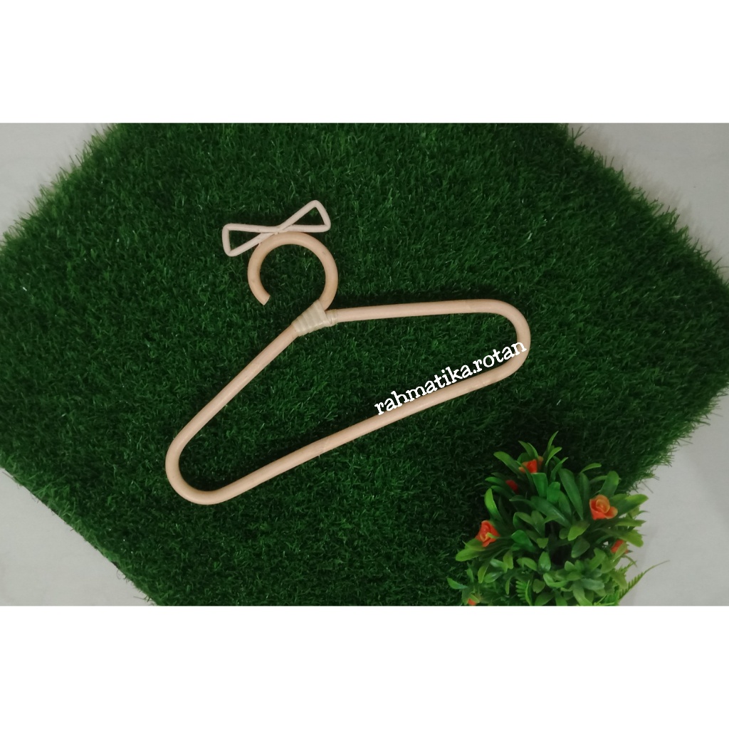Jual hanger rotan anak model kelinci/gantungan baju rotan anak | Shopee ...