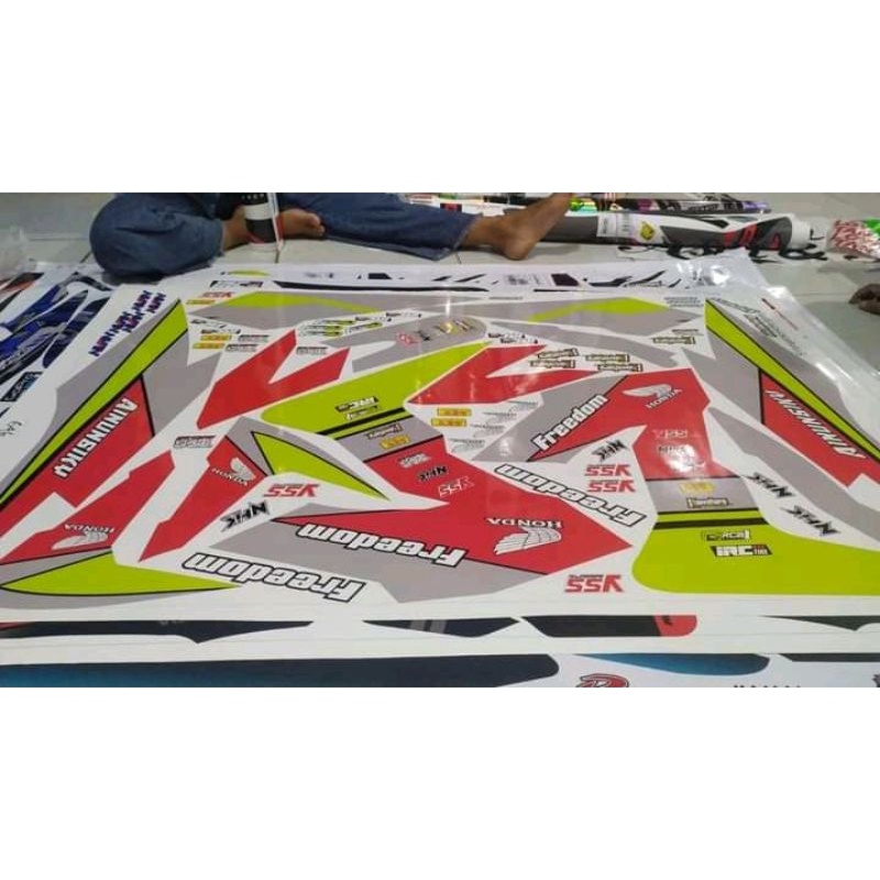 Jual DECAL STIKER SONIC 150R + ORACAL KUNING STABILO ORI DECAL FULLBODY ...