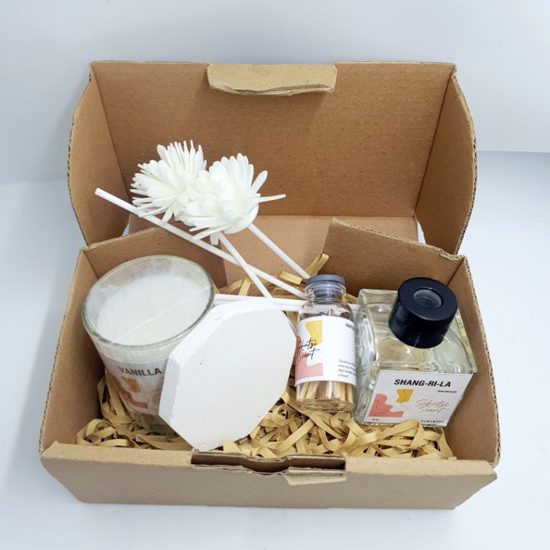 Jual Kado Kekinian Lucu Murah Aesthetic Ulang Tahun / Graduation ...